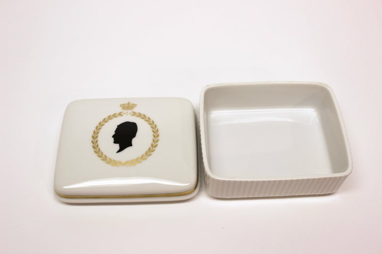 Royal Copenhagen Silhouette Covered Ceramic Box For Sale at 1stDibs