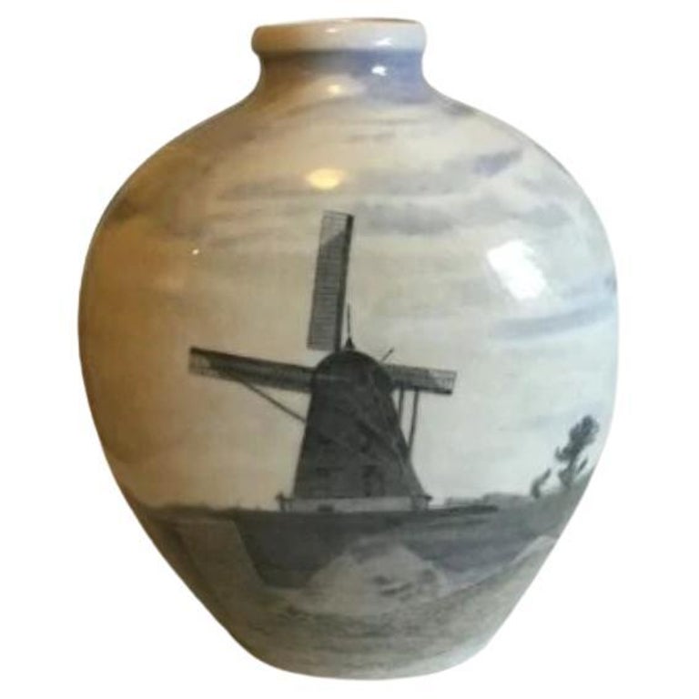 Royal Copenhagen Unique Vase by Karl Sørensen from November 14th 1923 ...