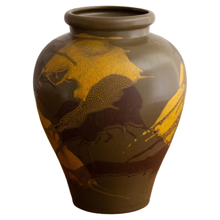 Royal Haeger “Earth Wrap” Urn Form Vase For Sale at 1stDibs