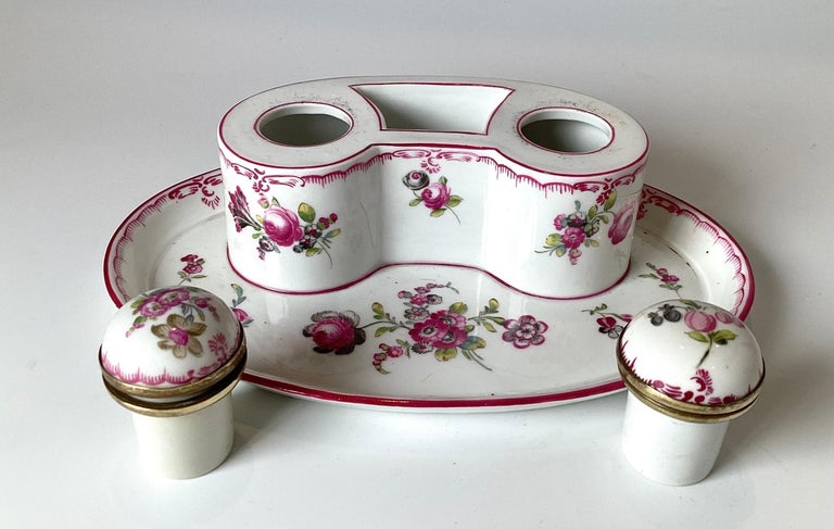 Royal Vienna 19th Century Hand Painted Double Inkwell For Sale at 1stDibs
