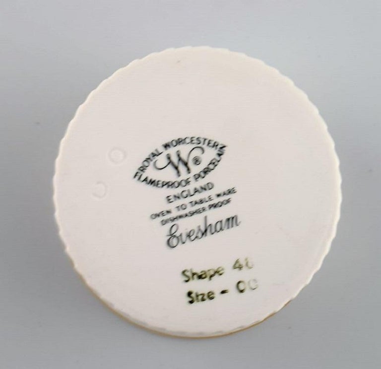 Royal Worcester, England, Six Small Evesham Porcelain Bowls with Fruits ...