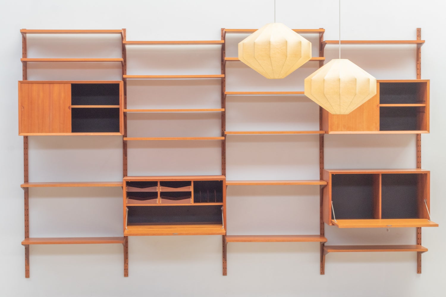 Royalsystem Wall unit by Poul Cadovius, 1948 For Sale at 1stDibs
