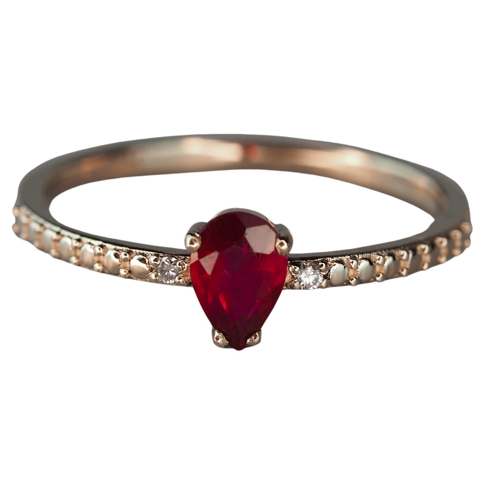 Gold Cherry ruby ring in 14k gold For Sale at 1stDibs