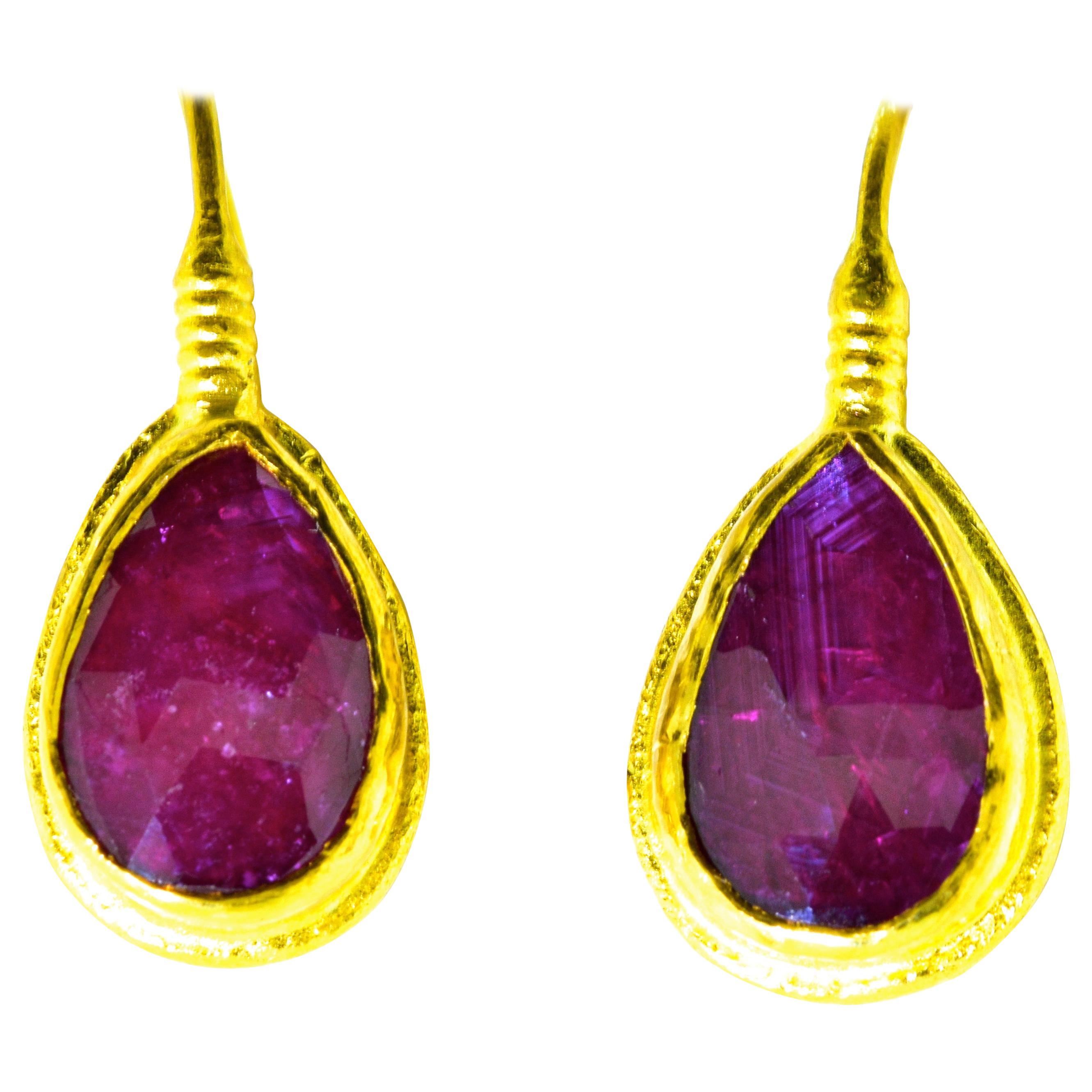 Ruby and 23 Karat Gold Earrings For Sale at 1stDibs
