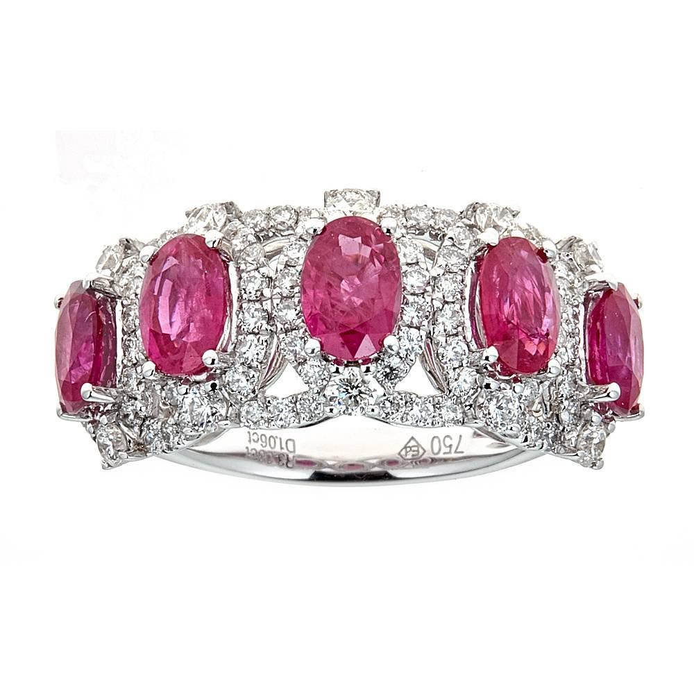 Ruby and Diamond 18 Karat Gold Ring For Sale at 1stDibs
