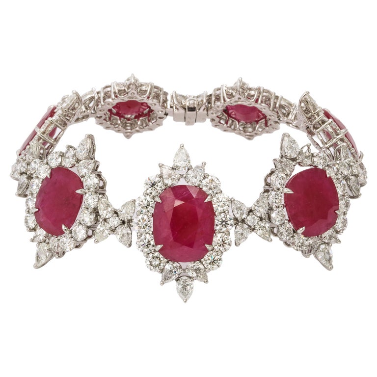 Bracelet en rubis et diamants En vente sur 1stDibs