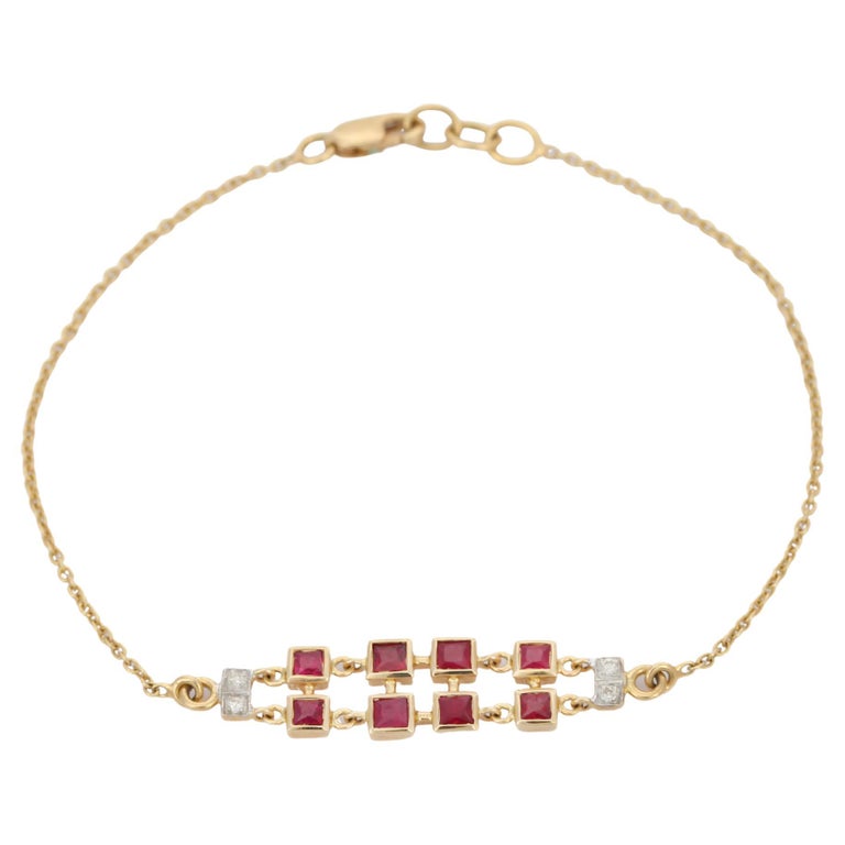 Ruby and Diamond Chain Bracelet in 18K Yellow Gold For Sale at 1stDibs