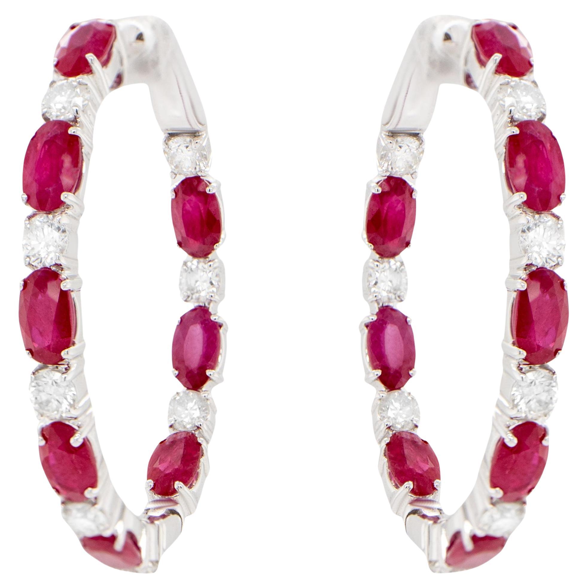 18 Karat Gold 0.69 Carat Diamond and Ruby Hoop Earrings For Sale at 1stDibs