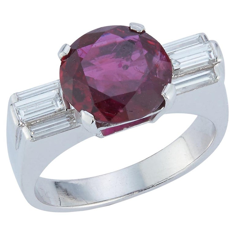 Ruby and Diamond Ring For Sale at 1stDibs