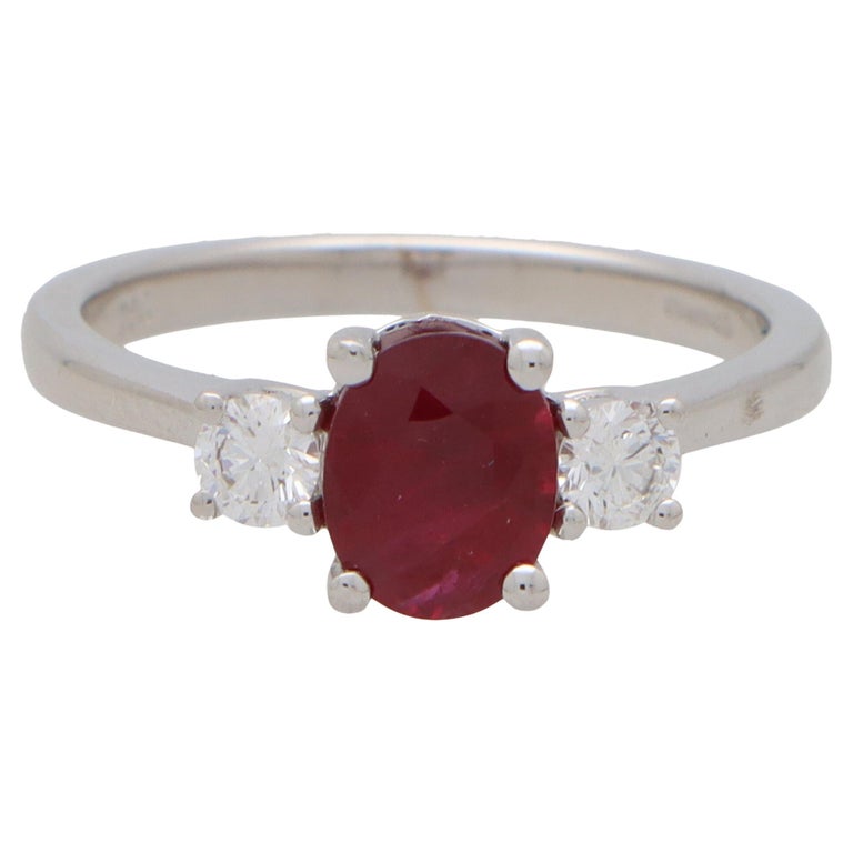 Ruby and Diamond Trilogy Ring in 18k White Gold For Sale at 1stDibs