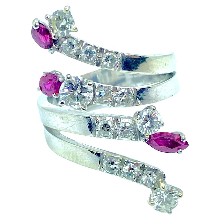 Ruby and Diamonds Design Snake Ring For Sale at 1stDibs