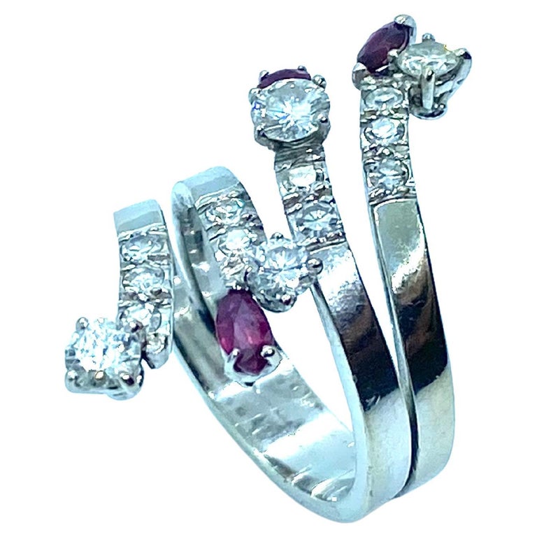 Ruby and Diamonds Design Snake Ring For Sale at 1stDibs