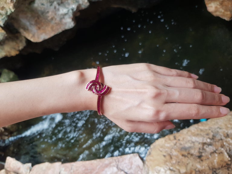 Ruby Bangle Set in 18k Rose Gold Settings For Sale at 1stDibs