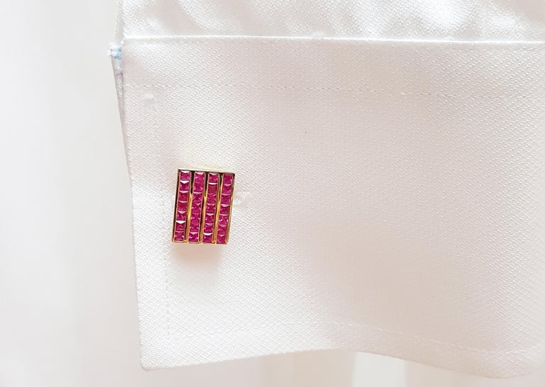 Ruby Cufflinks Set in 18 Karat Gold Settings For Sale at 1stDibs
