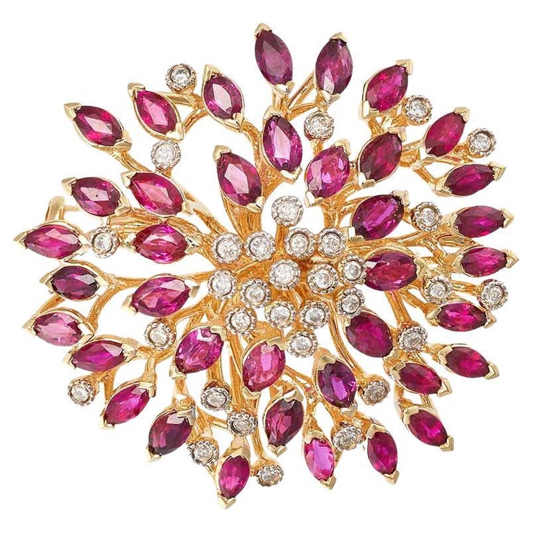 Ruby Diamond 18 Karat Yellow Gold Brooch For Sale at 1stDibs