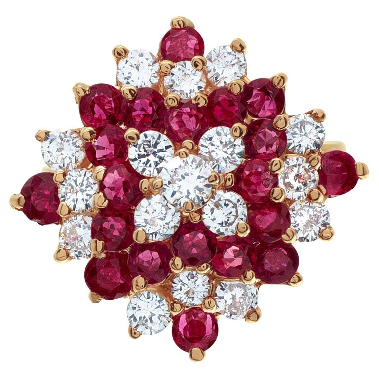 Ruby and Diamond Cluster Ring in 14k Yellow Gold For Sale at 1stDibs