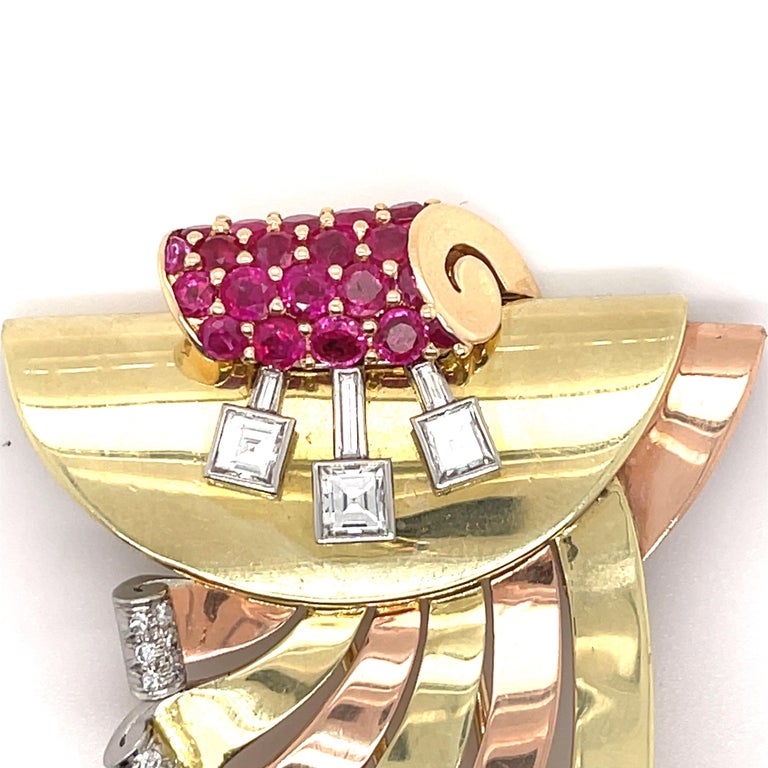 Ruby Diamond Gold Brooch For Sale at 1stDibs