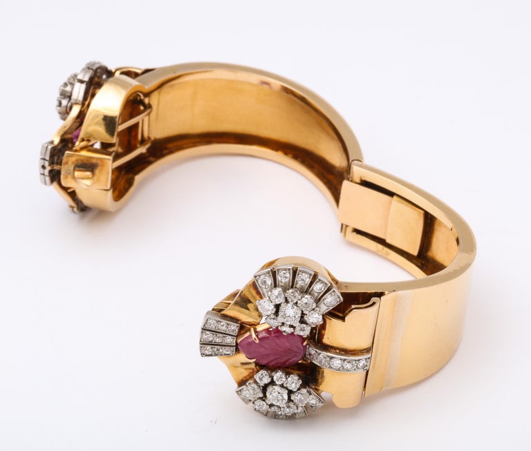 Ruby Diamond Yellow Gold Retro Hinged Bangle Bracelet For Sale at 1stDibs