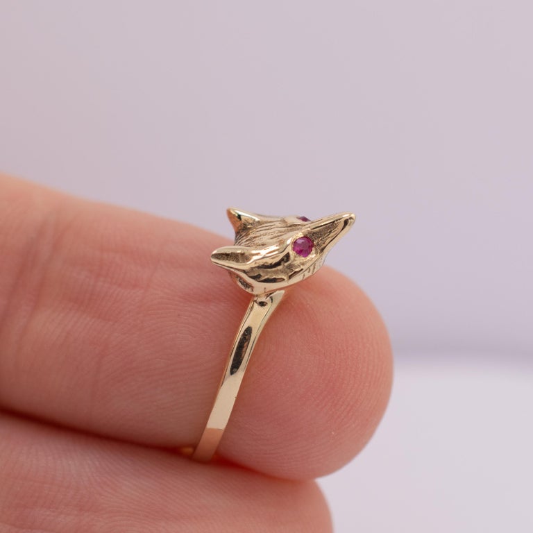 Ruby Fox Head Ring 9 Karat Yellow Gold For Sale at 1stDibs