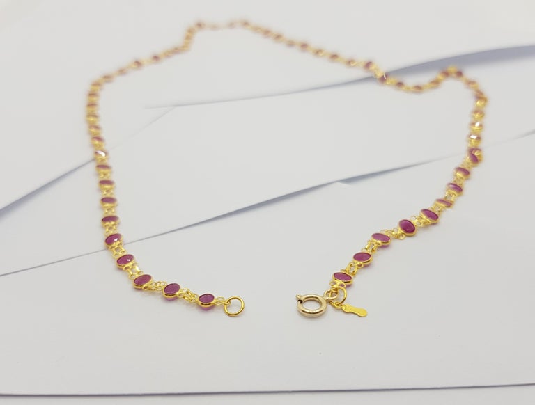 Ruby Necklace Set in 18 Karat Gold Settings For Sale at 1stDibs