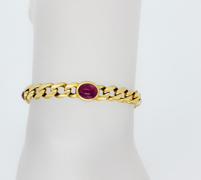 Ruby Oval Cabochon Bracelet in 18k Yellow Gold For Sale at 1stDibs