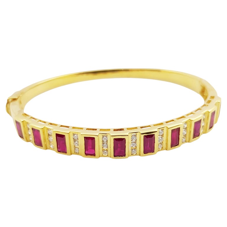 Ruby with Diamond Bangle Set in 18 Karat Gold Settings For Sale at 1stDibs