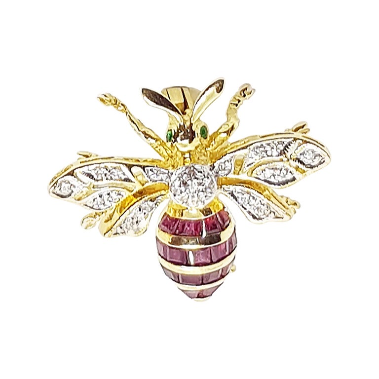 Ruby with Diamond Bee Brooch Set in 18 Karat Gold Settings at 1stDibs