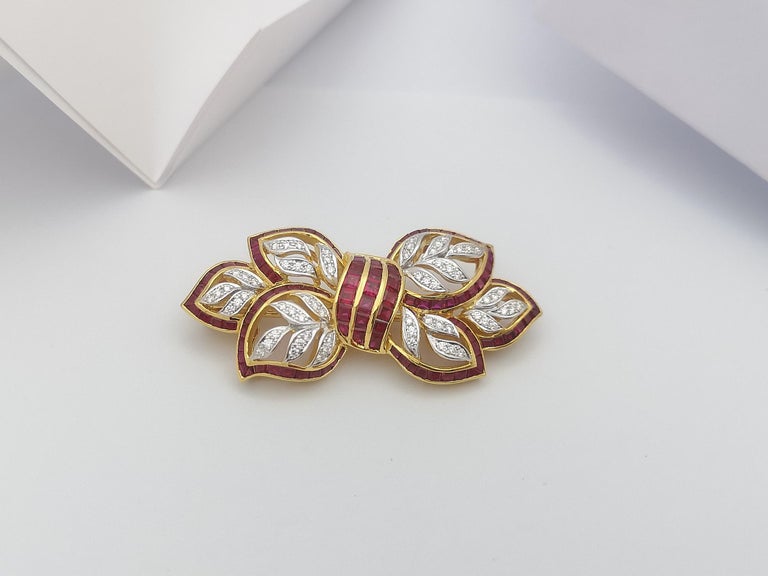 Ruby with Diamond Brooch Set in 18 Karat Gold Settings For Sale at 1stDibs