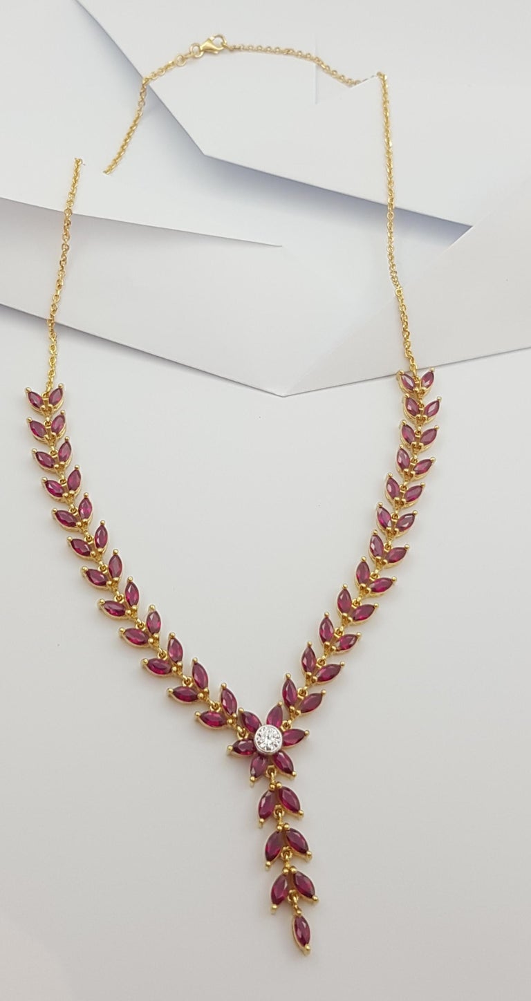 Ruby with Diamond Necklace Set in 18 Karat Gold Setting For Sale at 1stDibs