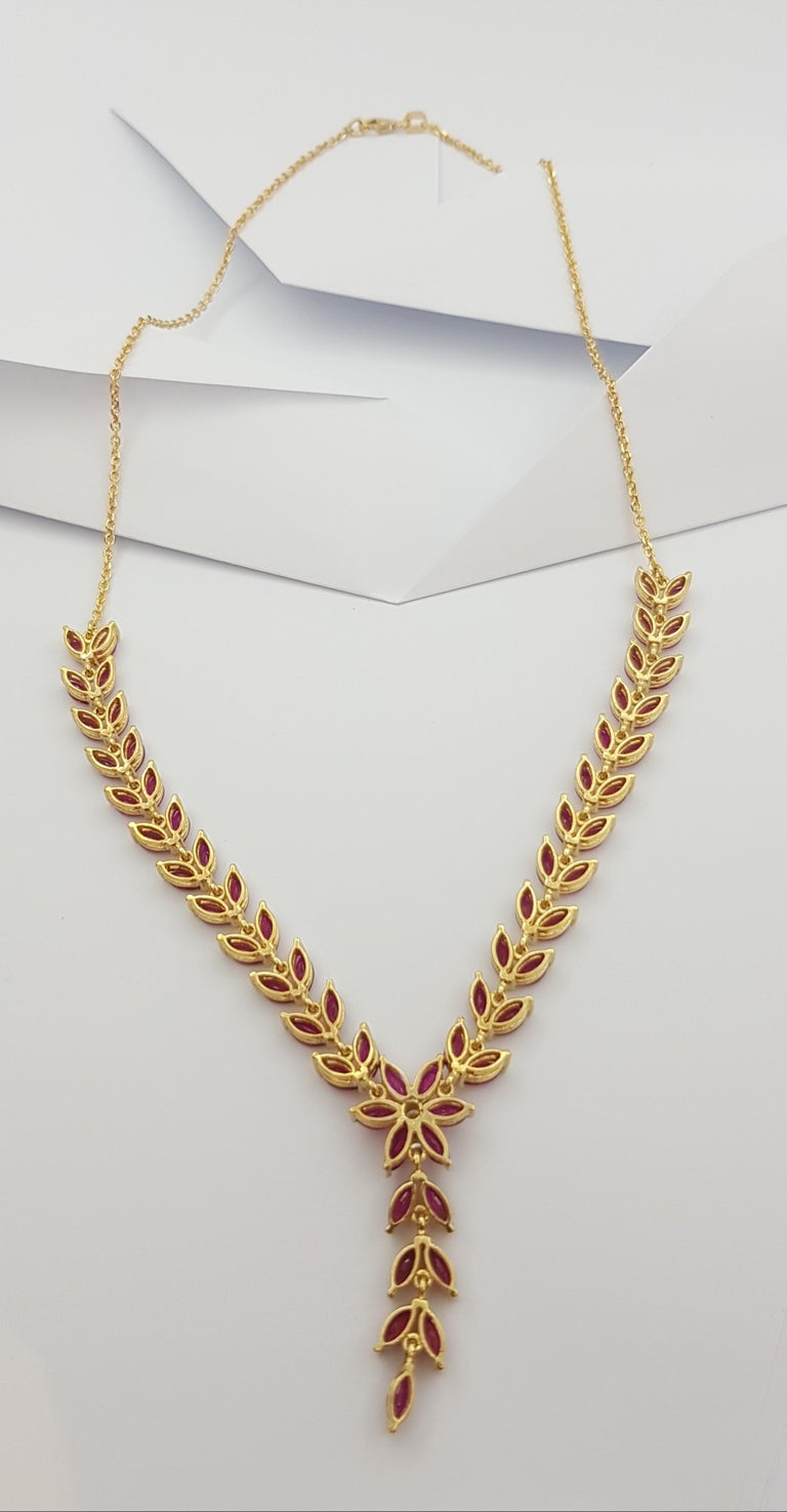 Ruby with Diamond Necklace Set in 18 Karat Gold Setting For Sale at 1stDibs