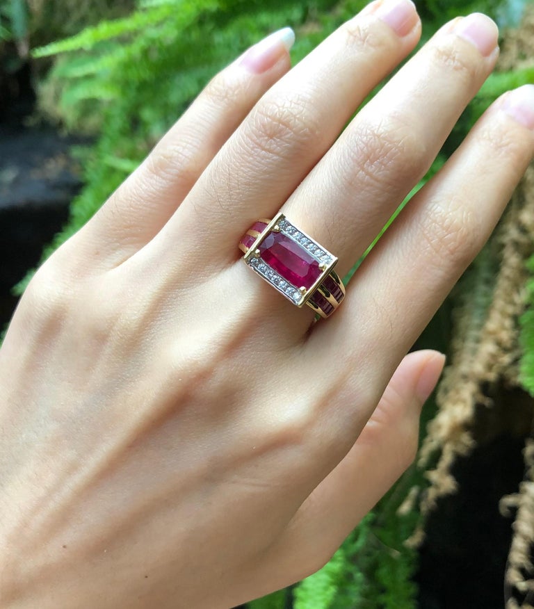 Ruby with Diamond Ring Set in 18 Karat Gold Settings For Sale at 1stDibs