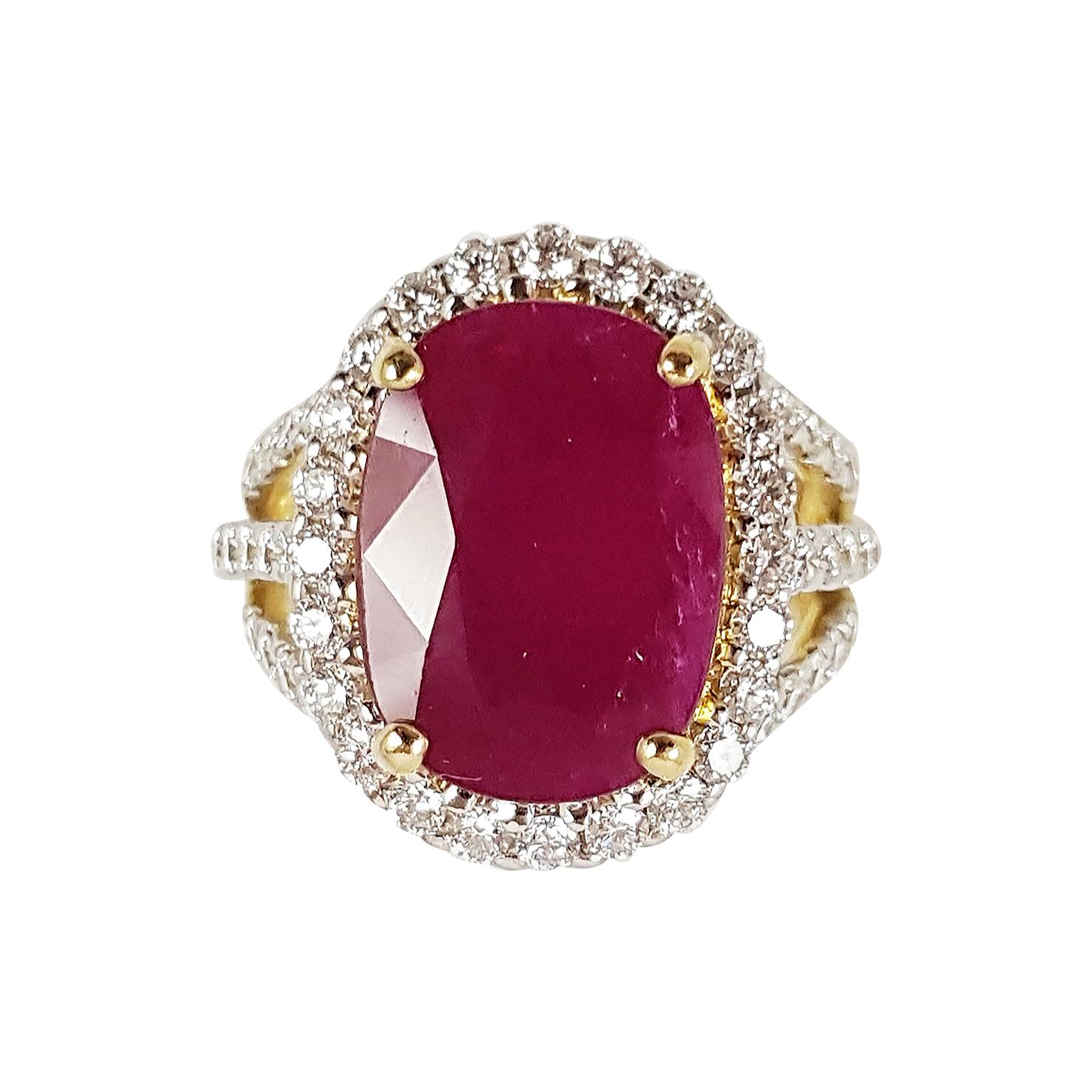 Ruby with Diamond Ring Set in 18 Karat Gold Settings For Sale at 1stDibs