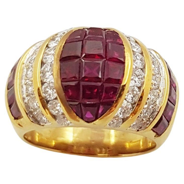 Ruby with Diamond Ring Set in 18 Karat Gold Settings For Sale at 1stDibs