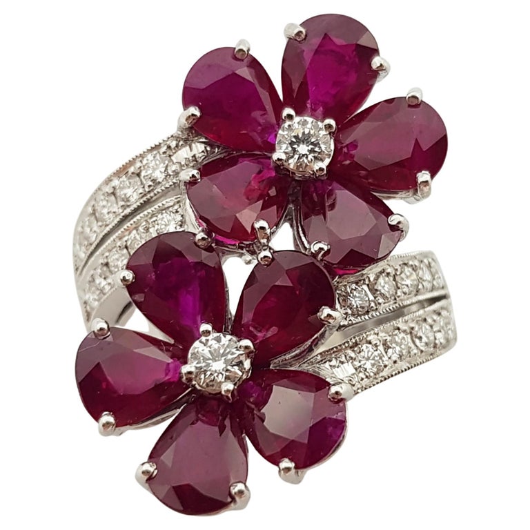 Ruby with Diamond Ring set in 18 Karat White Gold Setting For Sale at ...