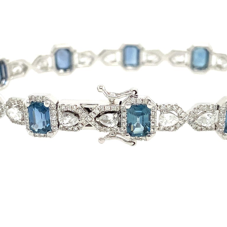 Ruchi New York Diamond and Blue Sapphire Bracelet For Sale at 1stDibs