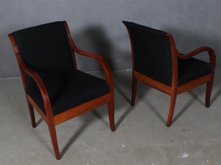 Rud Rasmussen Pair of Lounge Chairs at 1stDibs