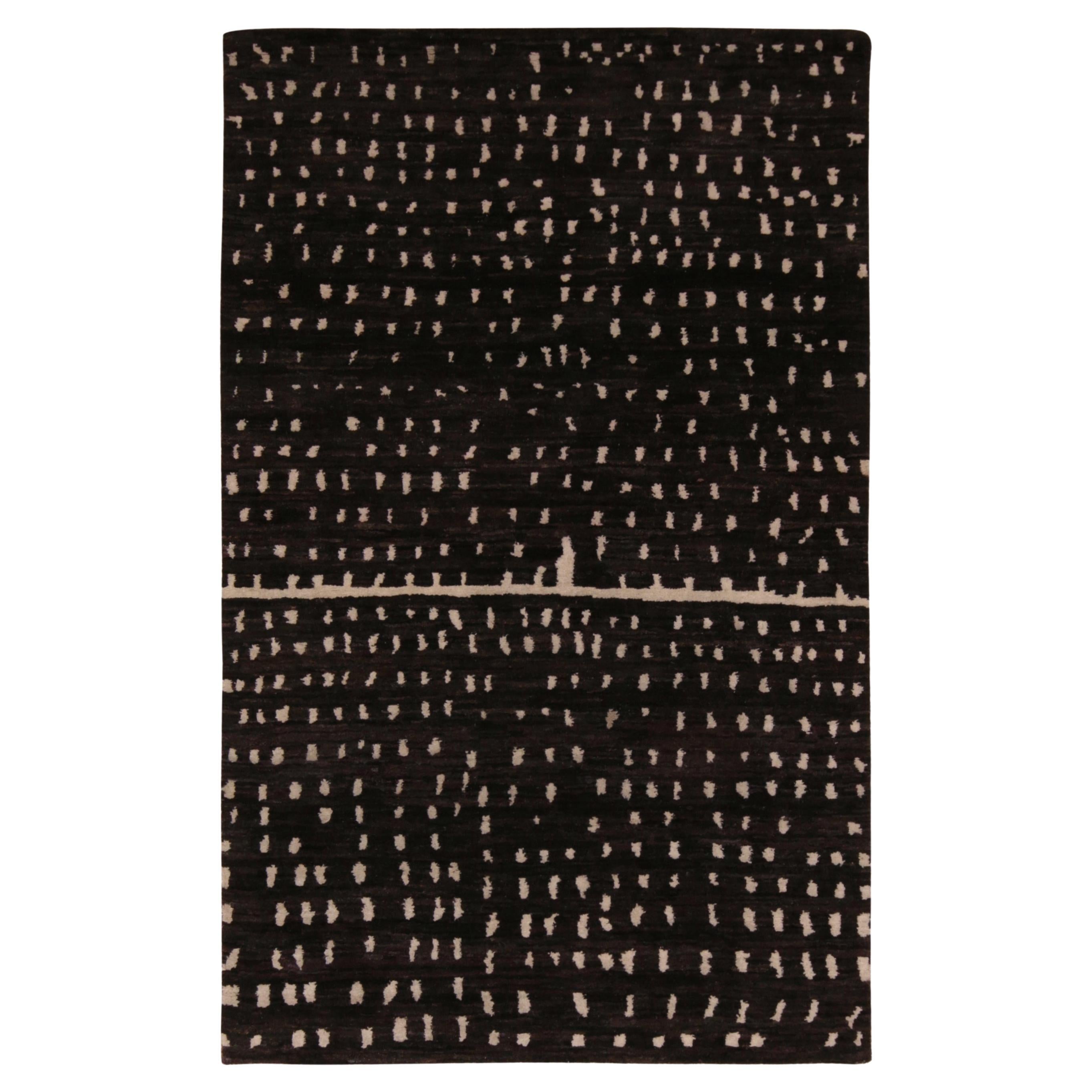 Black and White Pattern Rug For Sale at 1stDibs