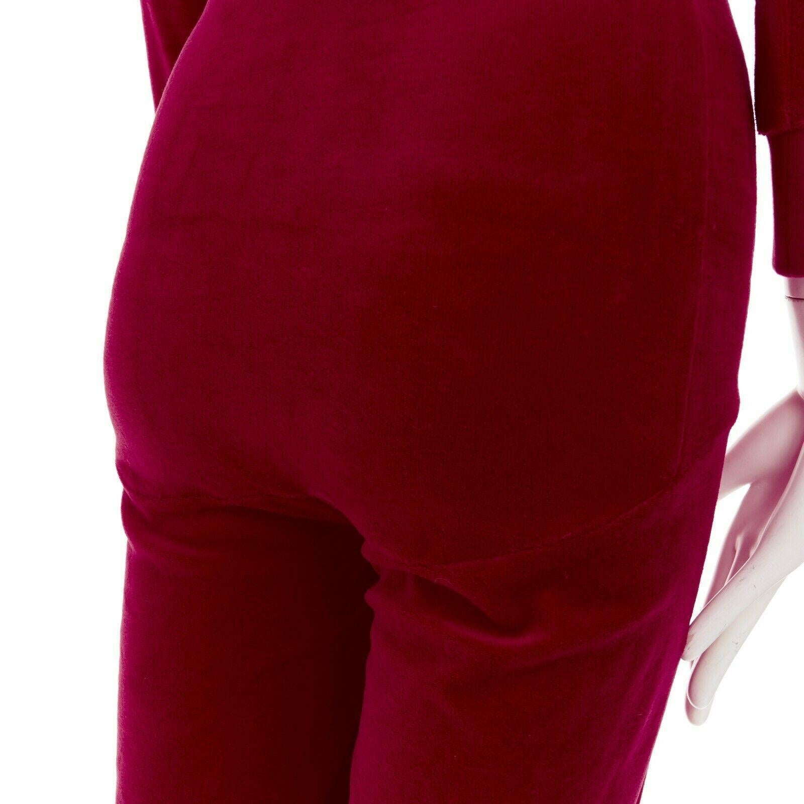 runway JUICY COUTURE VETEMENTS SS17 red velvet crew neck back slit ...