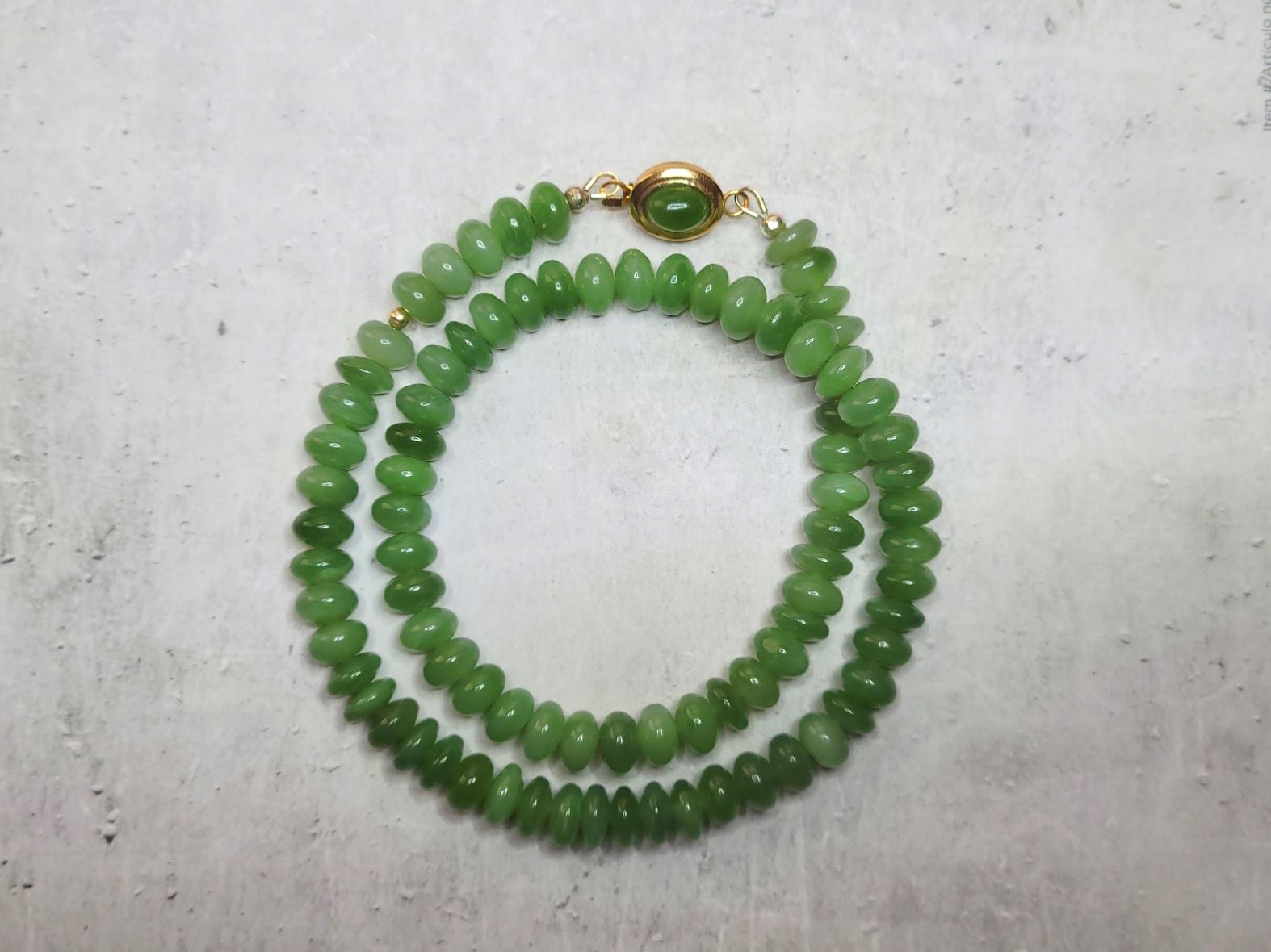 Russian Chatoyant Jade Necklace For Sale at 1stDibs