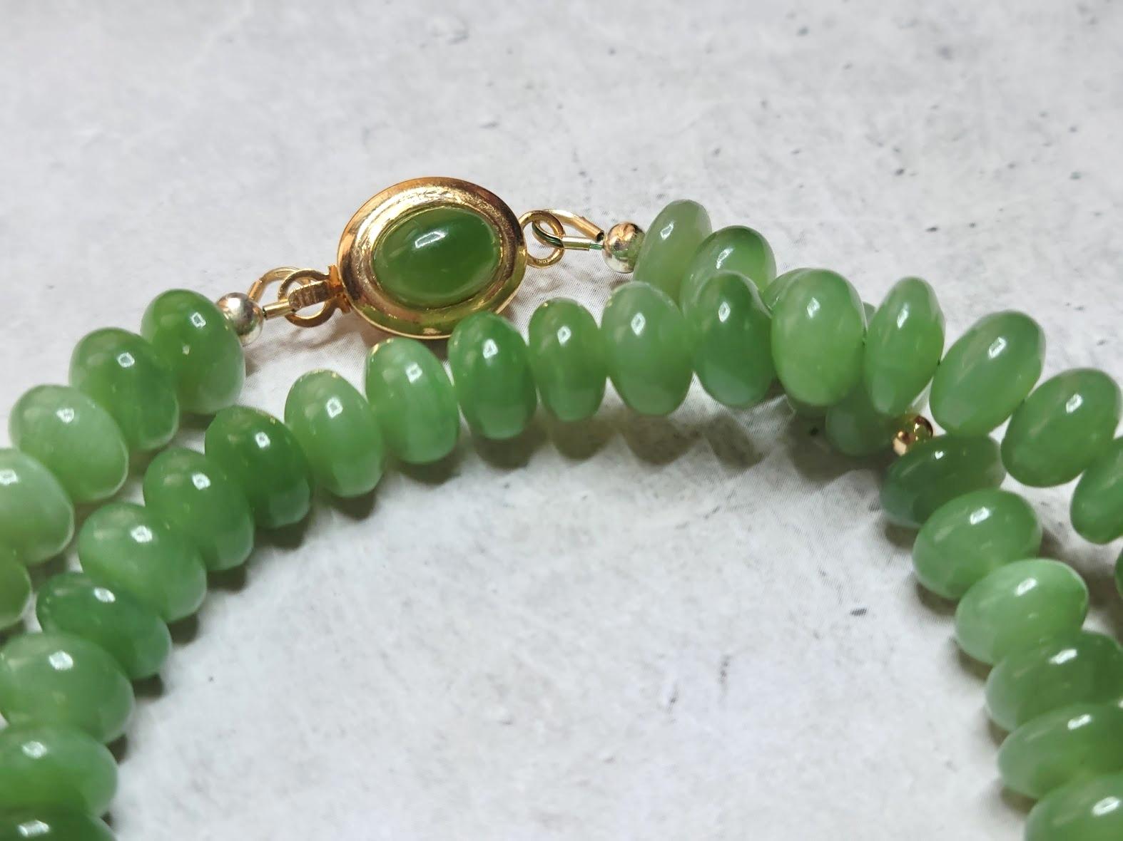 Russian Chatoyant Jade Necklace For Sale at 1stDibs