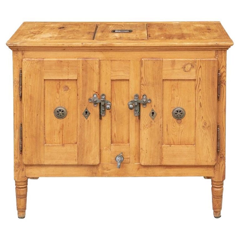 Rustic Antique Pine Ice Chest For Sale at 1stDibs