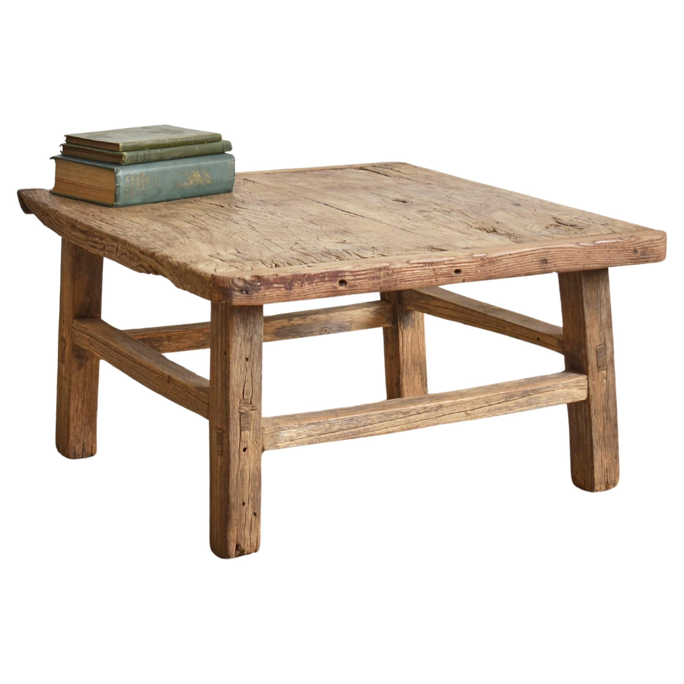 Rustic Antique Wooden Elm Coffee Side Lamp Table For Sale at 1stDibs