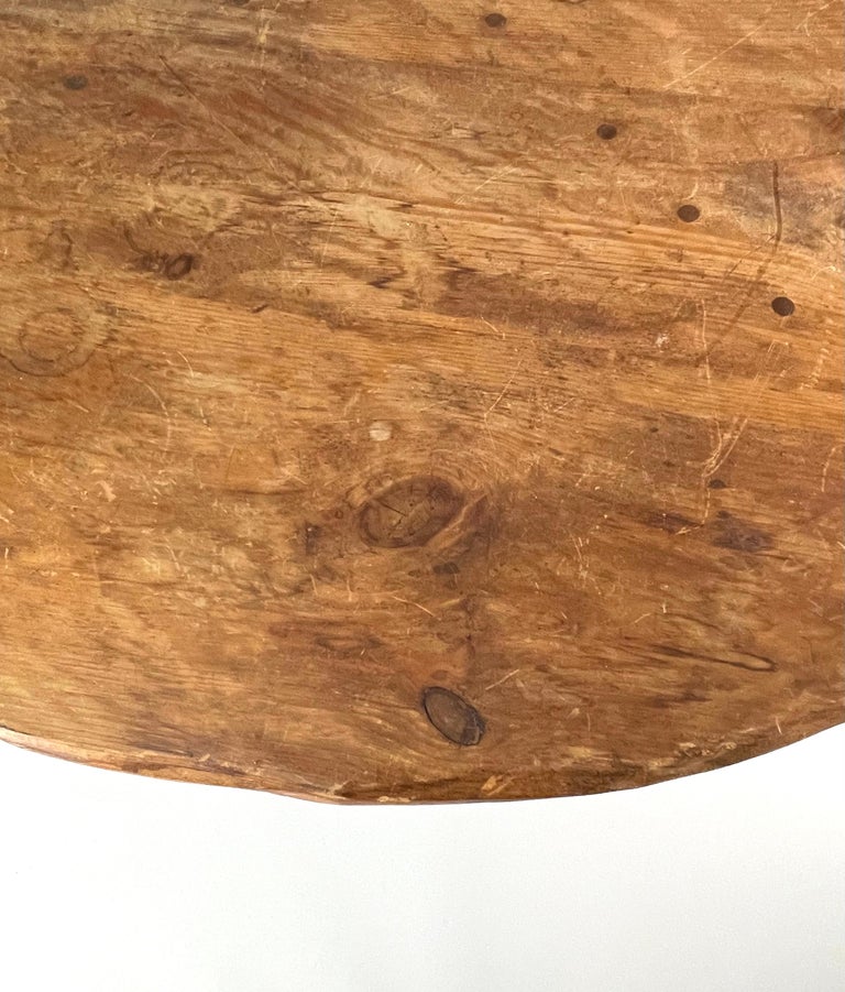 Rustic Carved Pine Round Dining Table For Sale at 1stDibs
