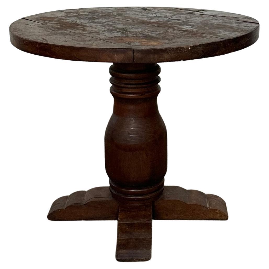 Rustic Round Bistro table For Sale at 1stDibs