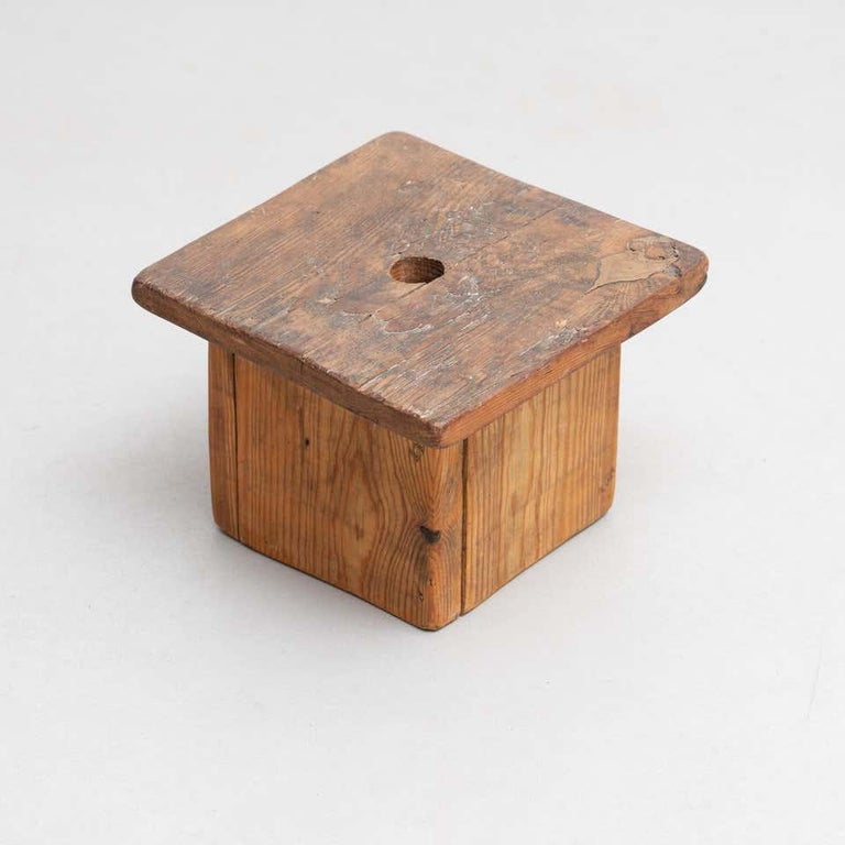 Rustic Traditional Wood Milking Stool, circa 1920 For Sale at 1stDibs