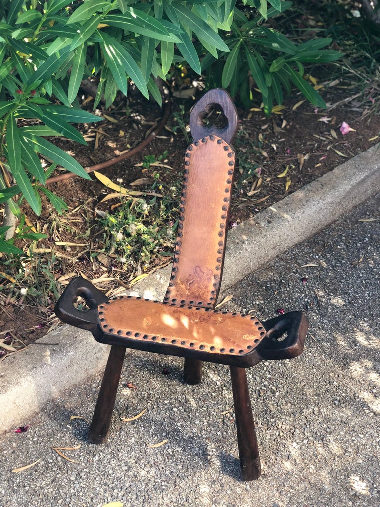 Rustic Tripod Legs Birthing Chair with Authentic Leather For Sale at ...