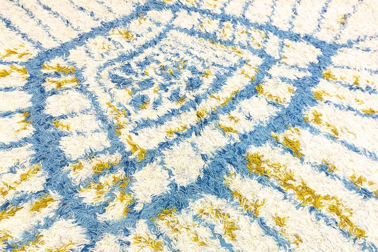 Rya Rug Shaggy Abstract Design For Sale at 1stDibs