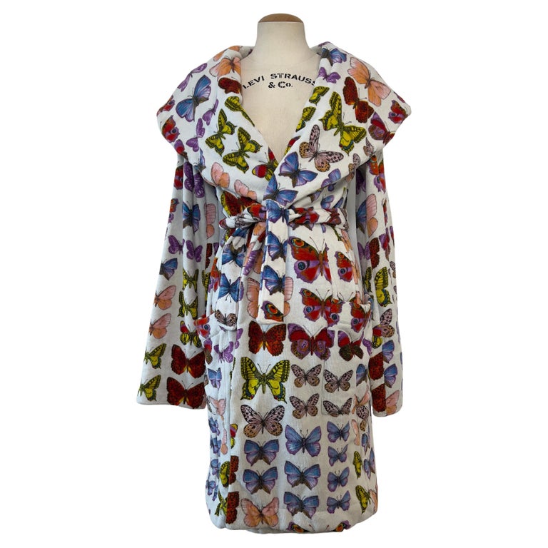 S/S 1995 Gianni Versace Runway White Butterfly bathrobe For Sale at 1stDibs