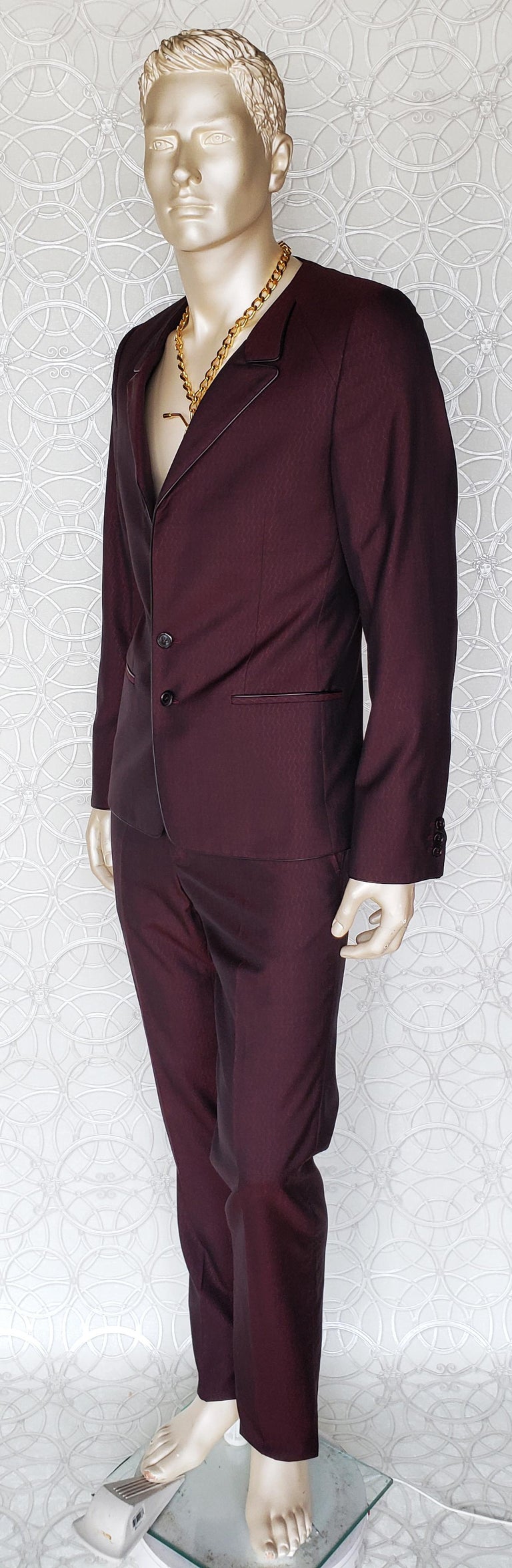 S/S 2011 look #19 NEW VERSACE BURGUNDY WOOL and SILK SUIT 48 - 38 (M ...