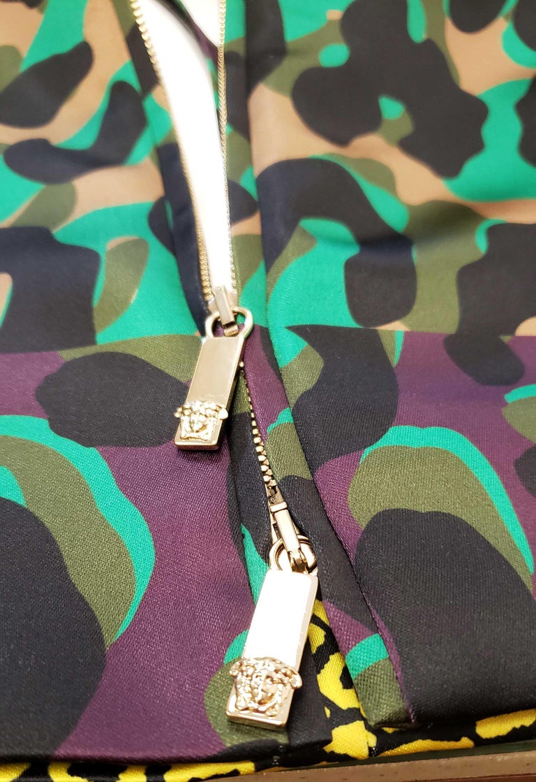 S/S 2016 L # 31 NEW VERSACE MULTI COLOR MILITARY Coat 38 - 2 at 1stDibs